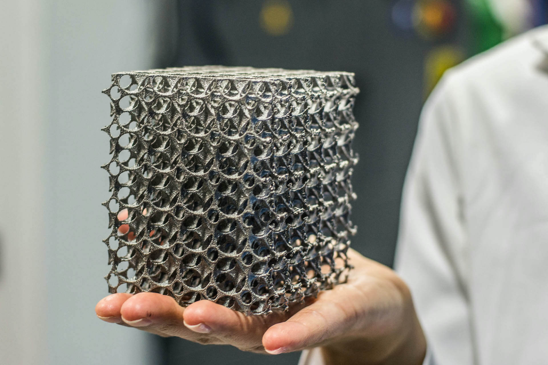 Five challenges of additive manufacturing in the aviation industry